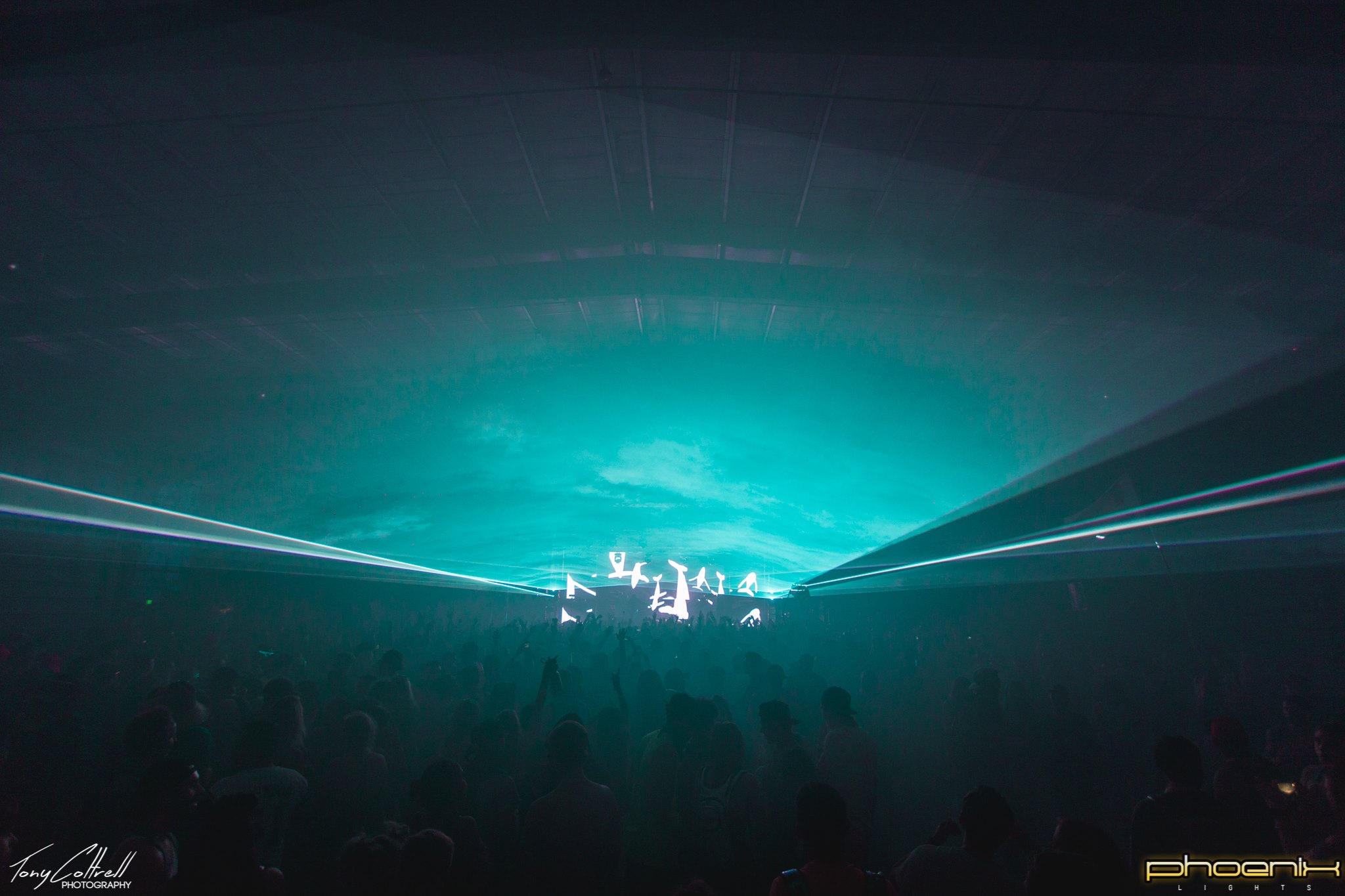 A Review of Phoenix Lights: Our First Time Done Proper [Photo Tour]