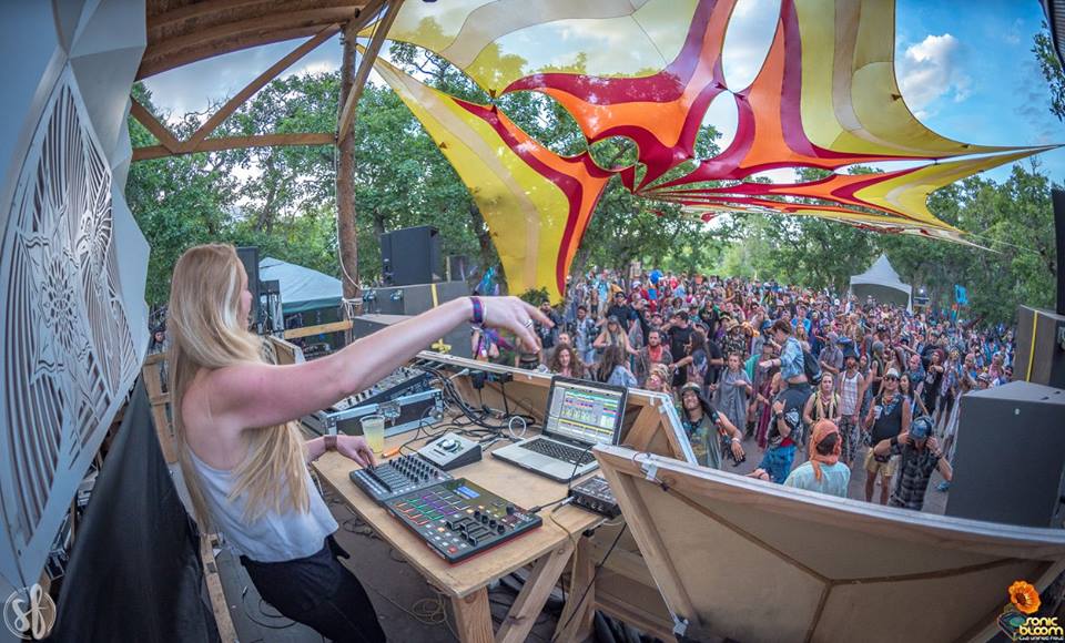 A Look Inside the Spectacles of Sonic Bloom 2017